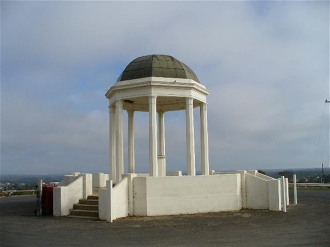 Big Hill Memorial Structure, Big Hill, Stawell